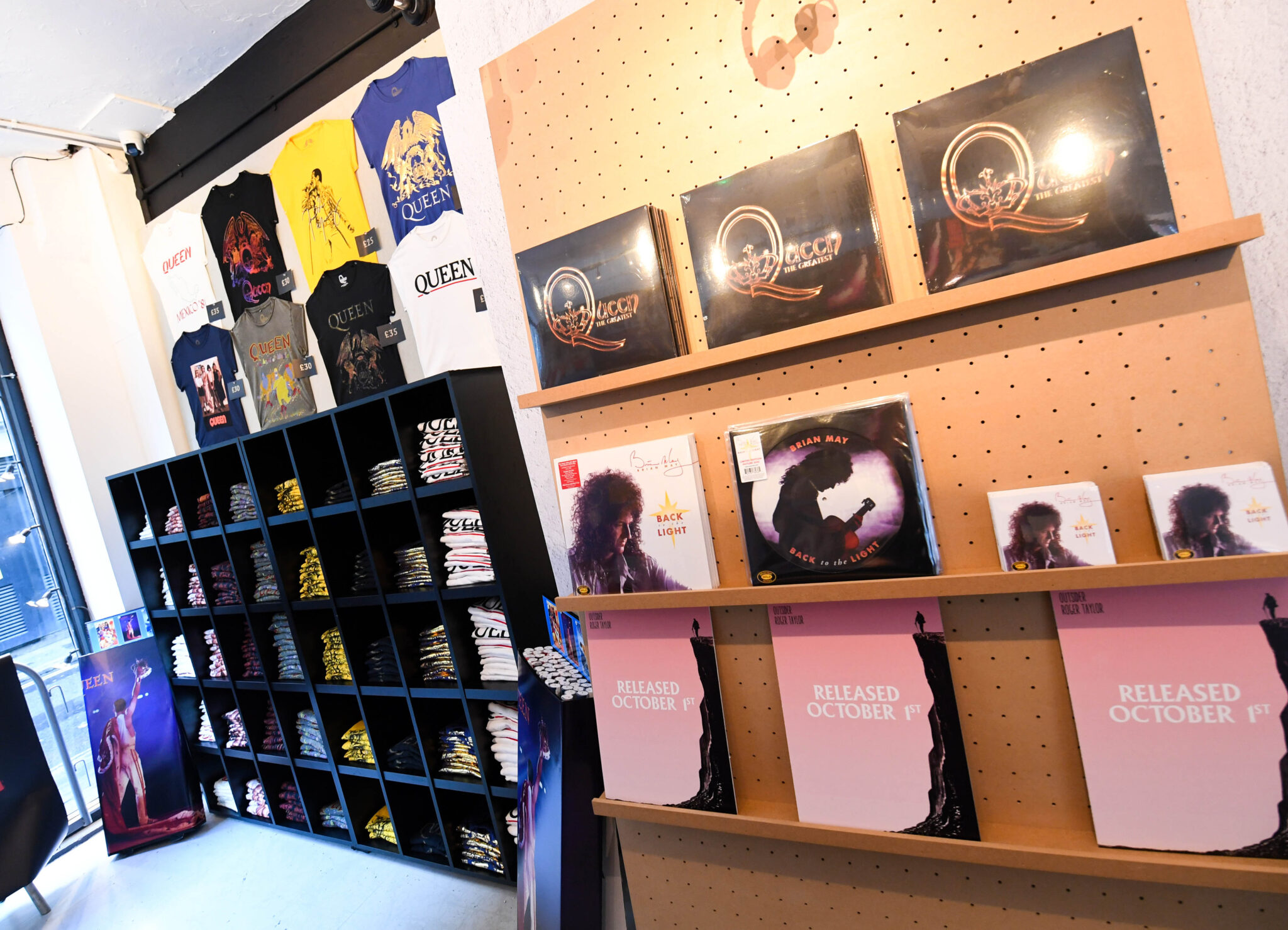 Immersive Queen store opens on Carnaby Street - Retail Focus Magazine ...