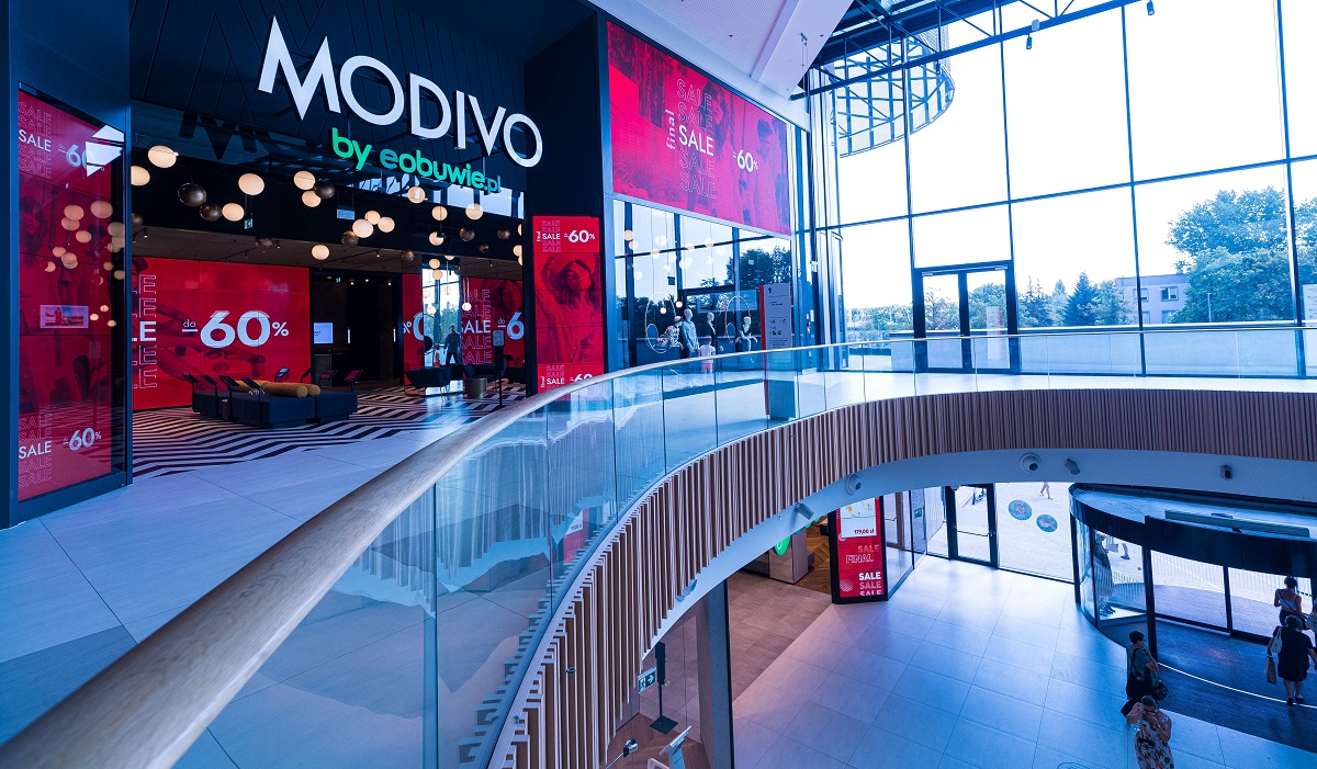 Fashion retailer Modivo creates first fully automated physical shopping ...