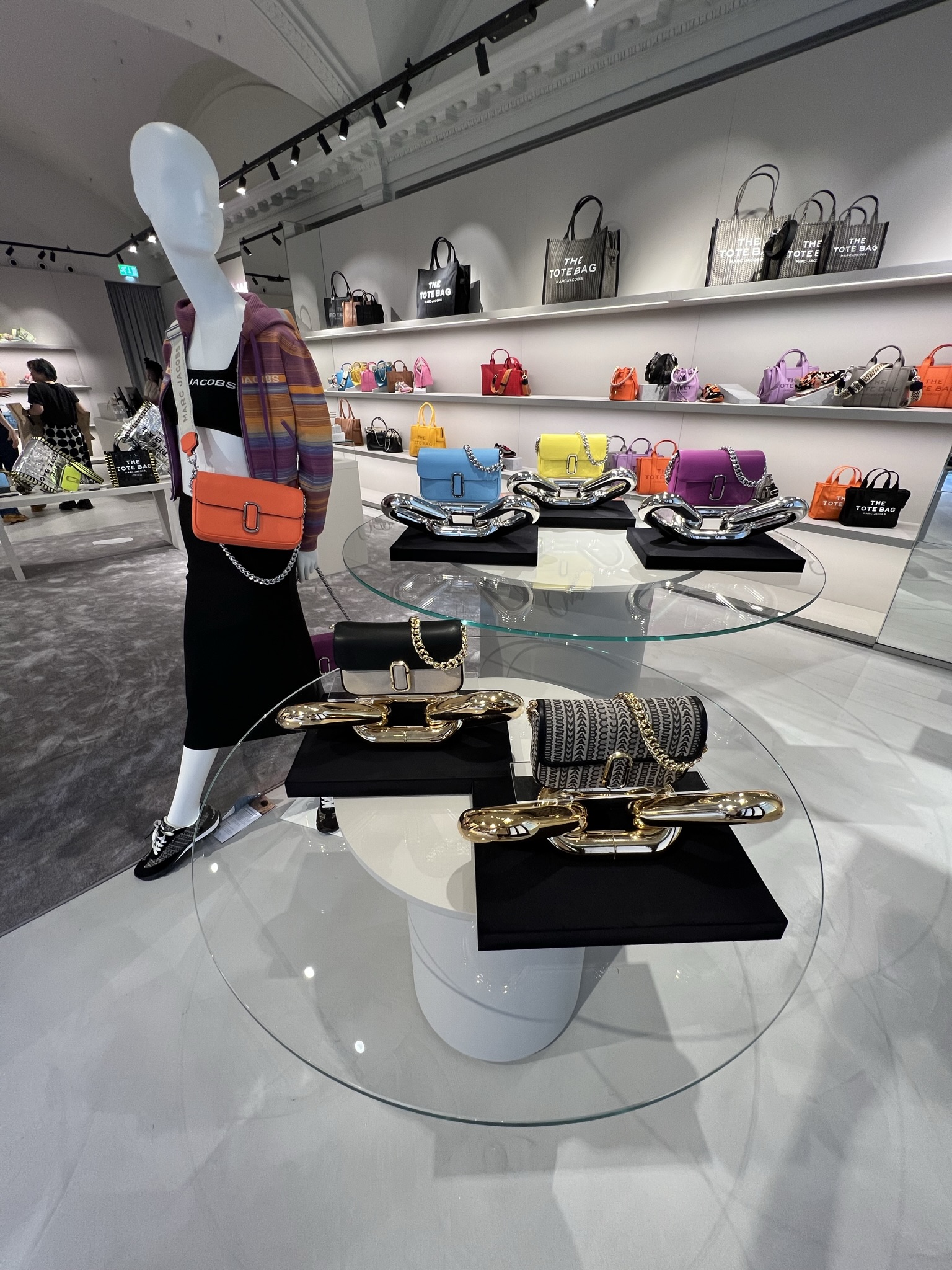 Marc Jacobs now open at 110 Regent Street - Retail Focus Magazine ...