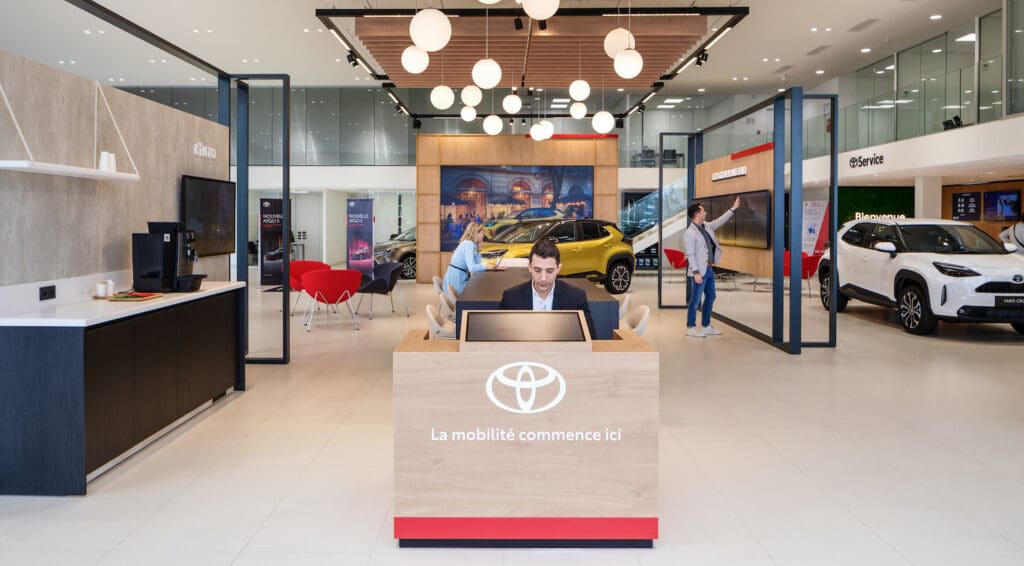 Toyota Motor Europe unveils its vision for the future with new showroom ...