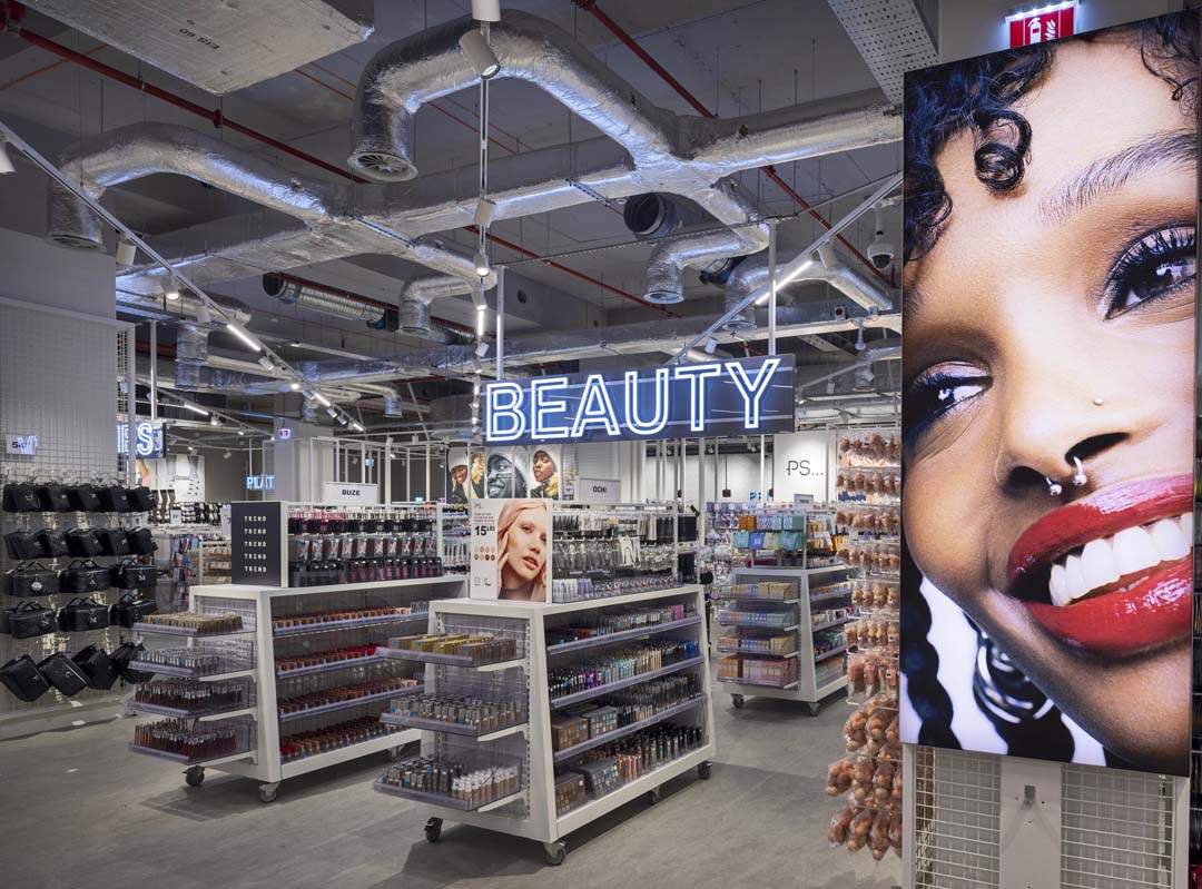 Primark has opened its first store in Romania - Retail Focus Magazine ...