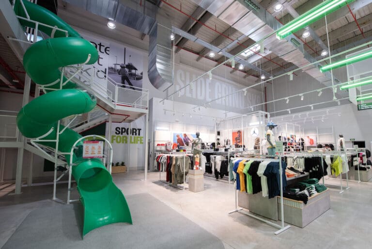 Sprinter launches its most ambitious project, a megastore where ...