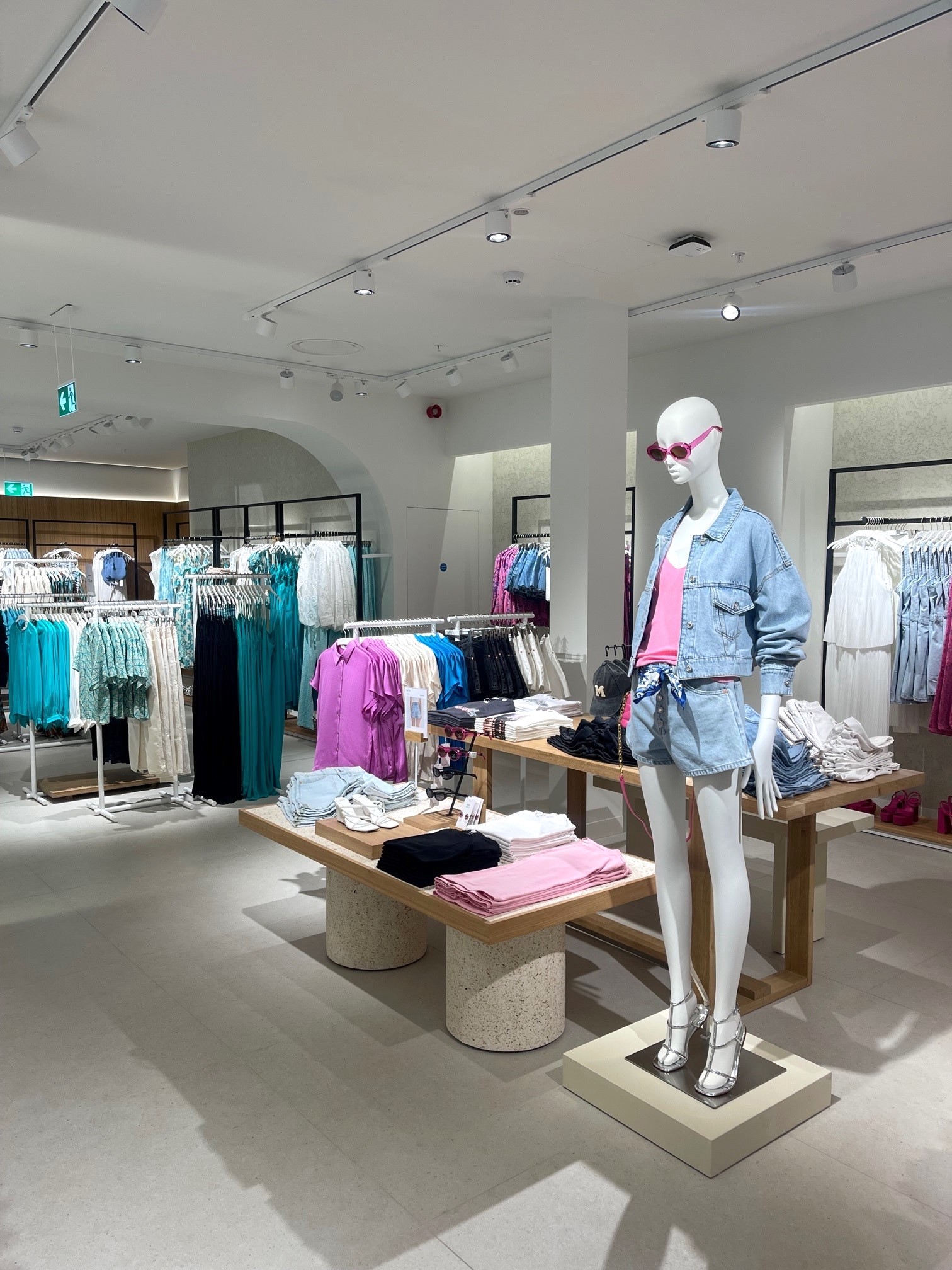 Mango opens new flagship store at centre:mk - Retail Focus Magazine ...