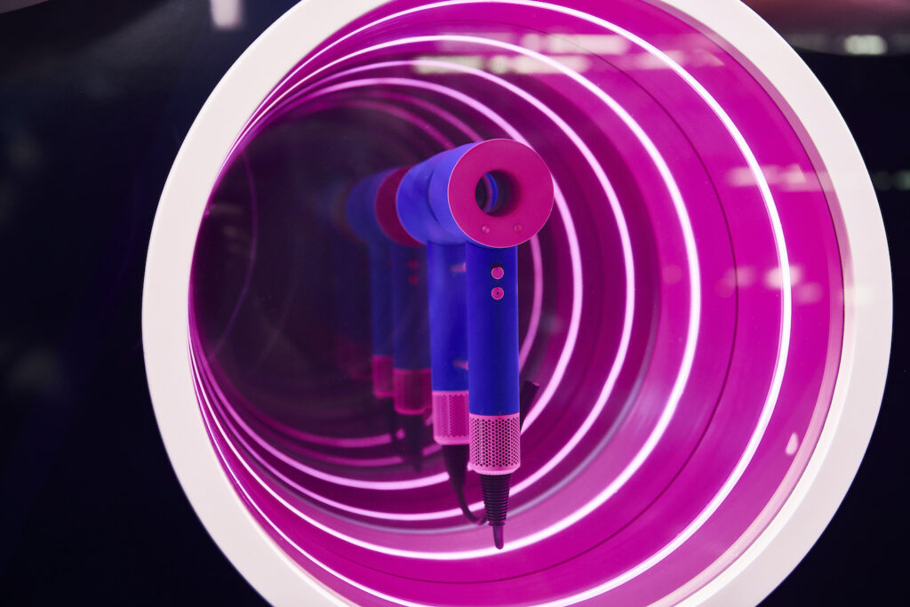 Dyson's stylish new blue blush limited edition collection adorns the ...