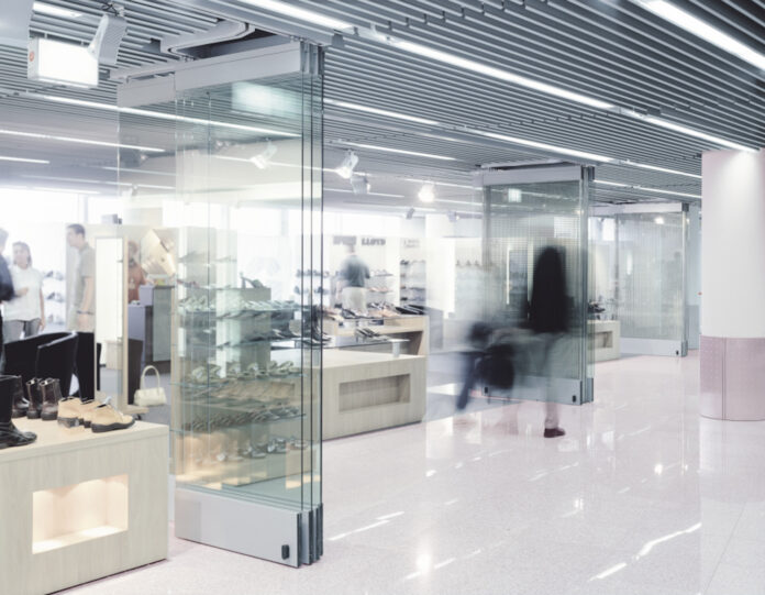 Safely Maintaining Moveable Walls - Retail Focus Magazine - Retail Design