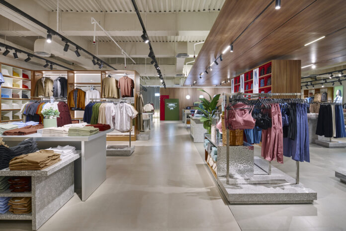 Executive Unveils New Store Concept at Puri Mall Jakarta - Retail Focus ...