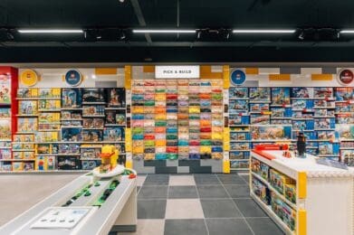 The LEGO Group announces first Essex Store opening at Lakeside Shopping ...